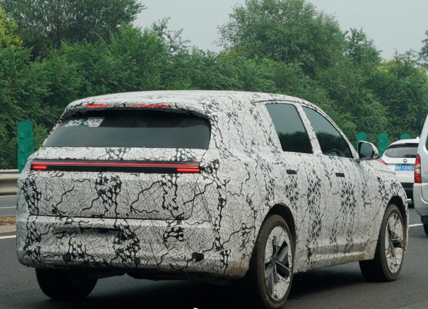 Li Auto's Li L6 Captured in Spy Shots During On-Road Testing - Auto in ...