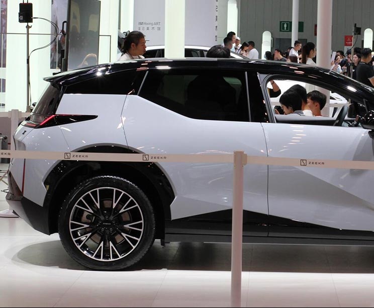Zeekr's Debut in Right-Hand Drive Markets: Hong Kong dan Macau dalam ...