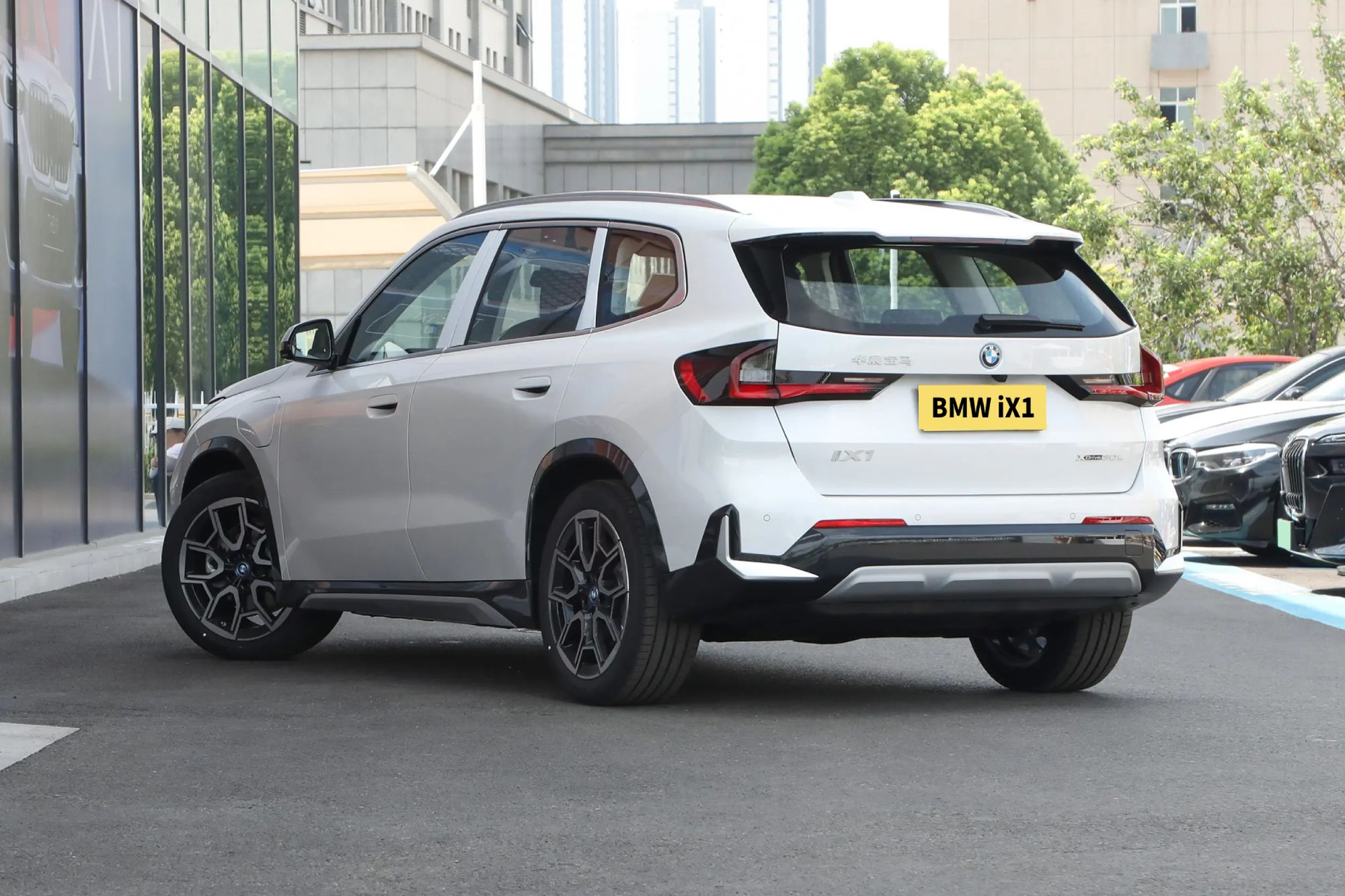 2024 BMW iX1 xDrive30L X Design Package 450KM - Auto in China