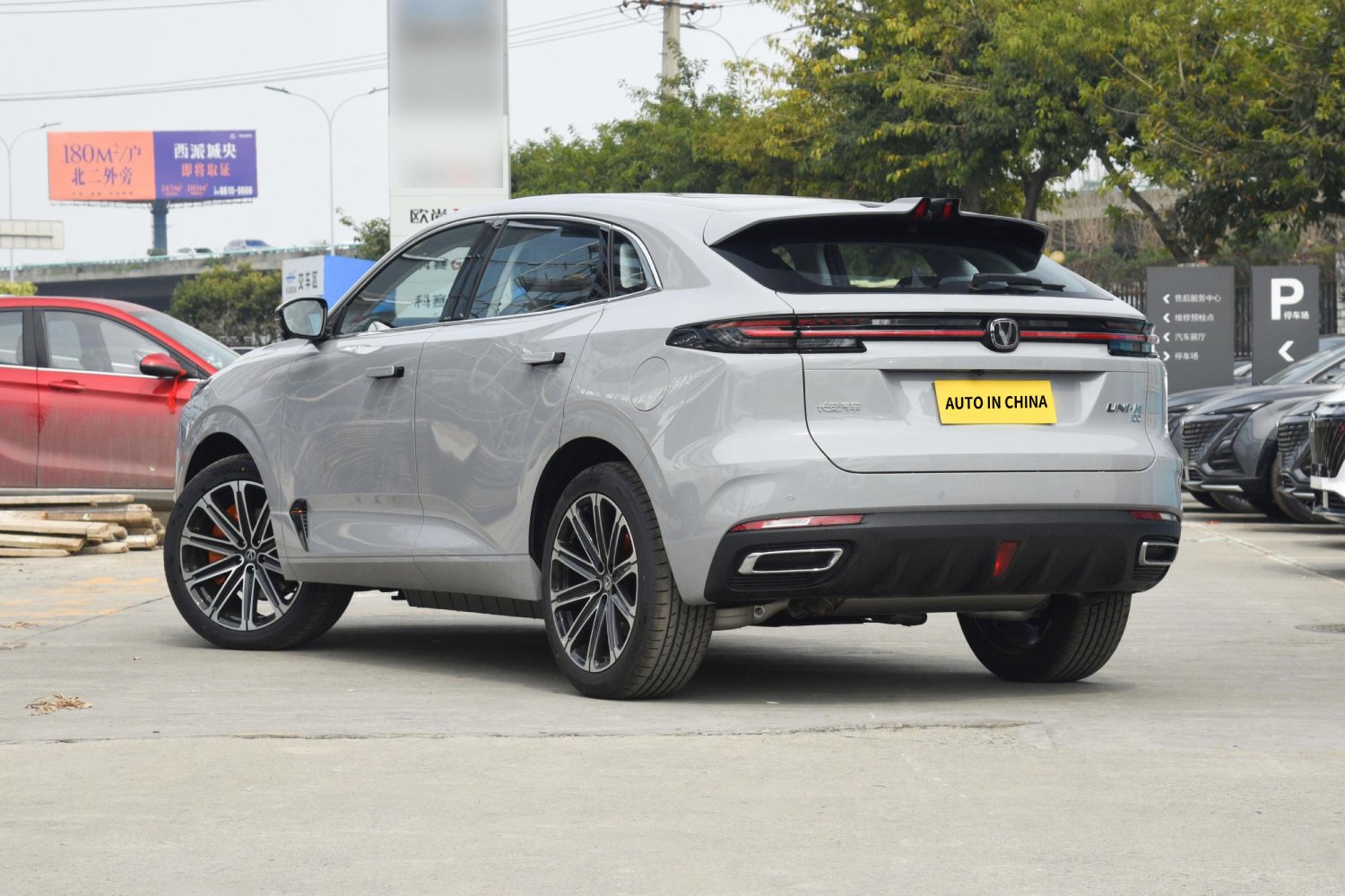 2024 Changan UNI-K 1.5T iDD SUV - Auto in China