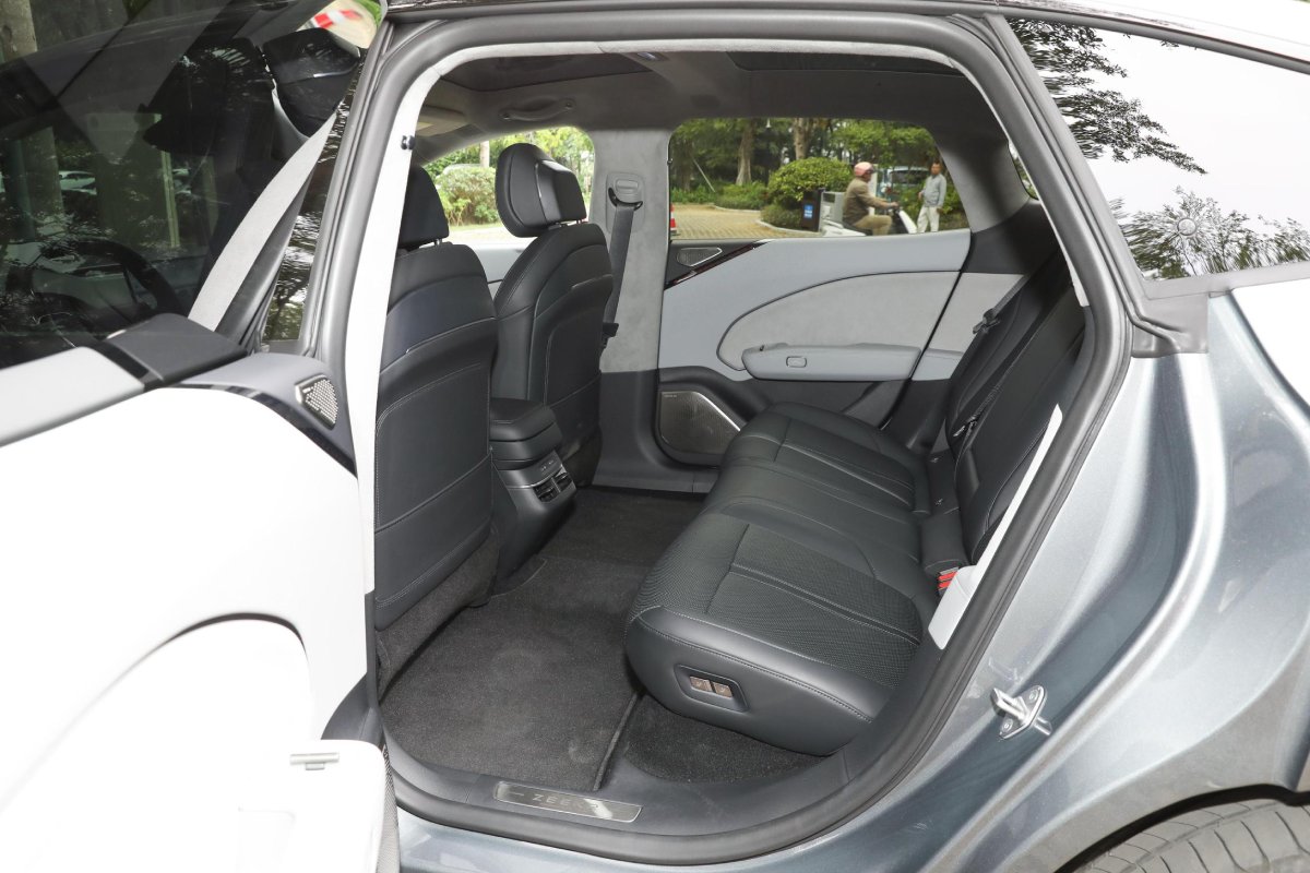 2024 Zeekr 007 75kWh Rear Wheel Drive Edition - Auto in China