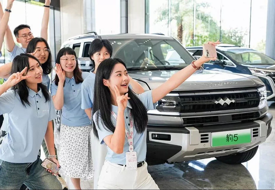 BYD Continues Rapid Growth with Over 10,000 Fresh Graduates Joining ...