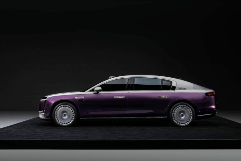 Huawei Maextro S800: Luxury Sedan with L3 Self-Driving and Cutting-Edge Features - Auto in China