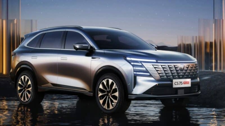 4th-Gen Changan CS75 Plus Ultra Gasoline-Powered SUV Official Images ...