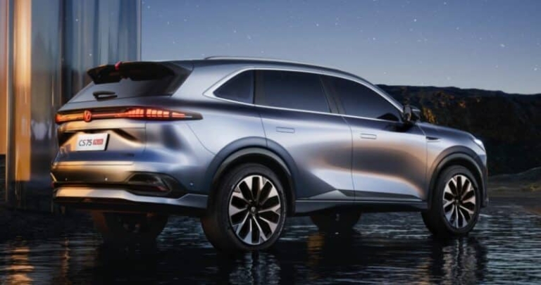 4th-Gen Changan CS75 Plus Ultra Gasoline-Powered SUV Official Images ...