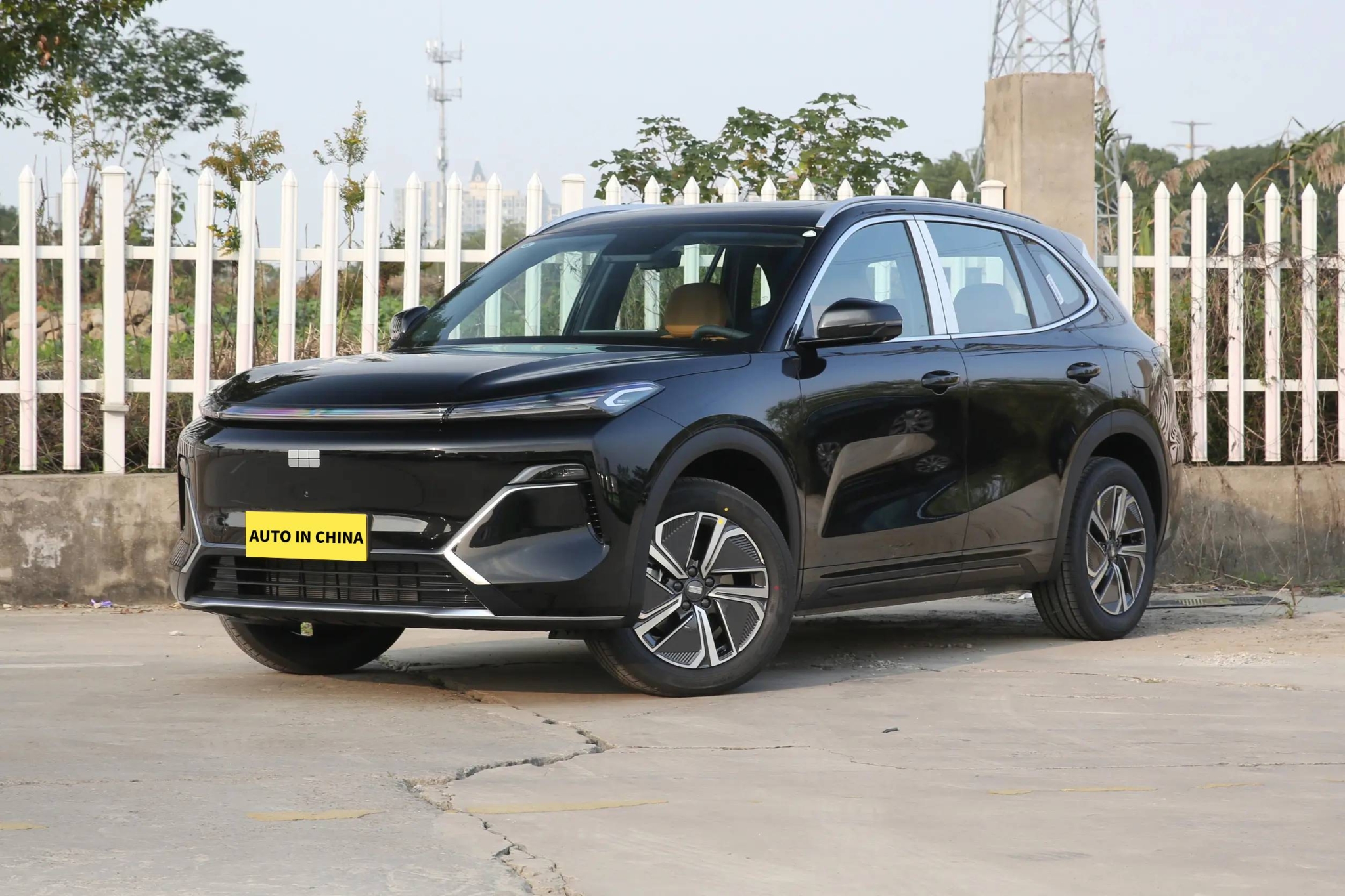 2025 Geely Galaxy Starship 7 EM-i 1.5L 112HP L4 Plug-in Hybrid China ...