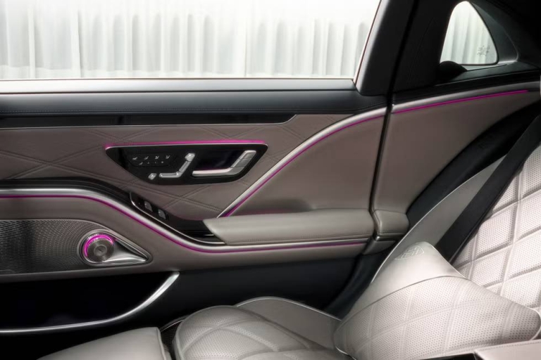 Mercedes-Maybach S680 Nordic Glow: Luxury Inspired by the Northern ...