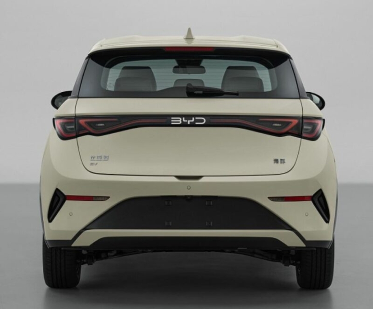 New BYD Dolphin Electric Hatchback: Updated Specs Revealed - Auto in China