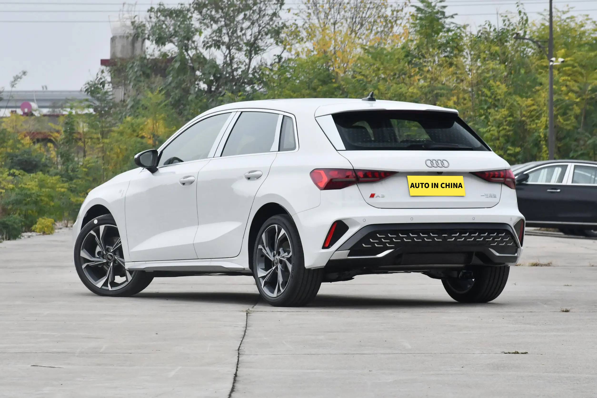 2025 アウディA3スポーツバック 35 TFSI 1.5T 160HP L4中国自動車ディーラー - 中国における自動車