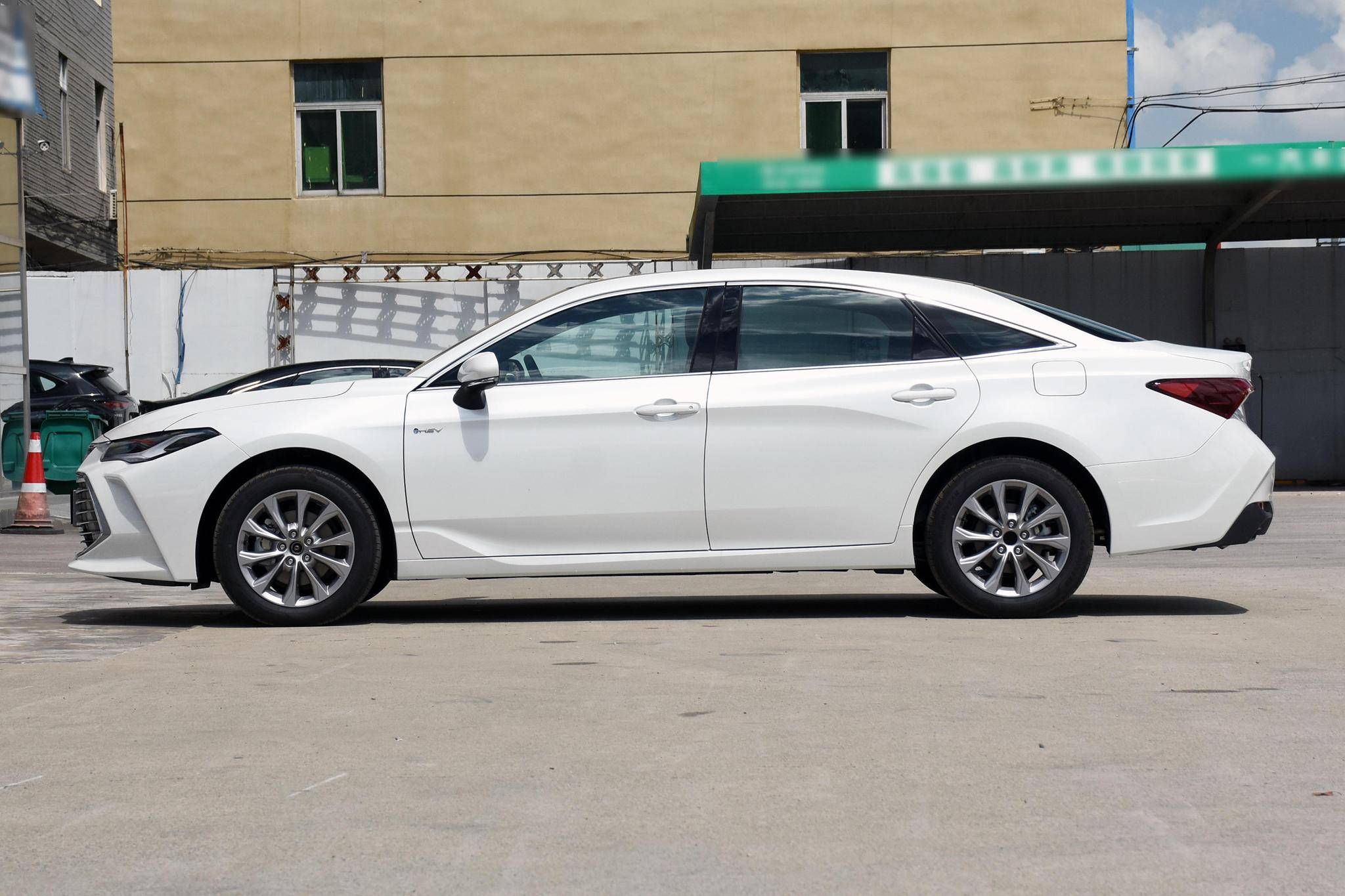 2024 Toyota Abaron 2.0L 152HP L4 Hybrid China Car Exporter - Auto in China
