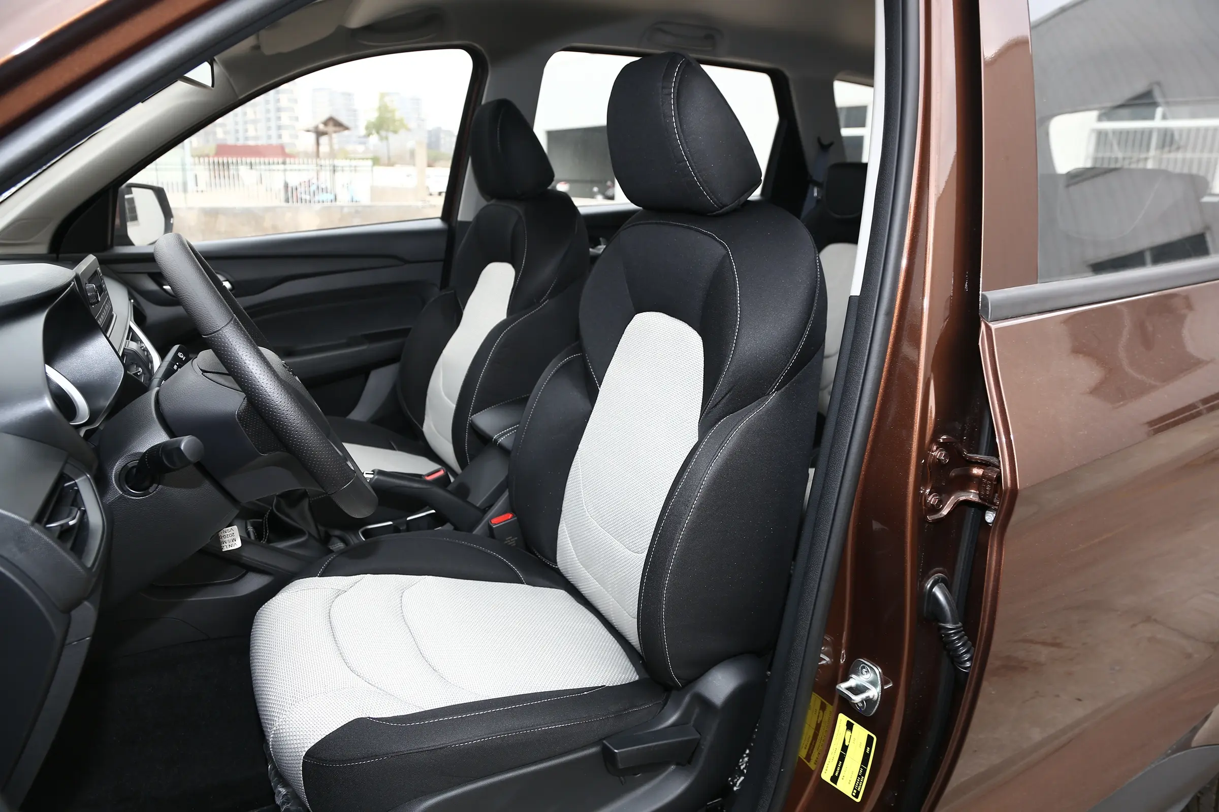 Wuling Hongguang S3 1.5L 6MT Luxury Version | New Vehicle Export — No ...